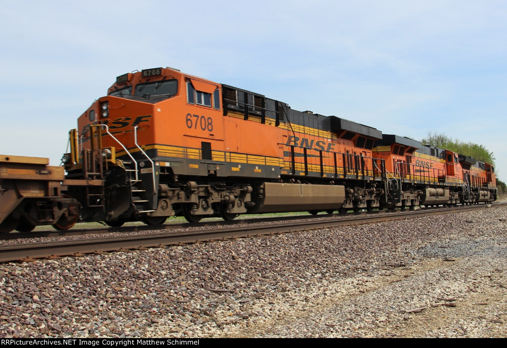 BNSF 6708